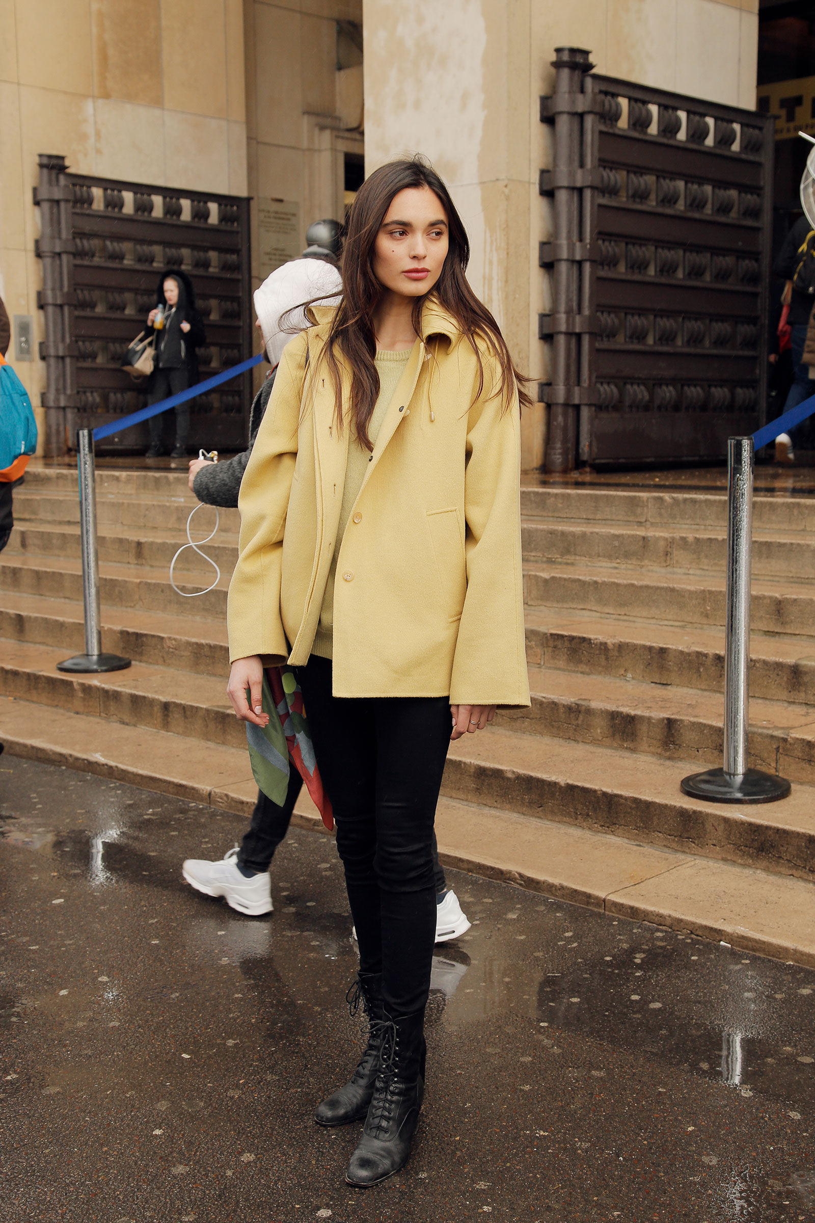 SOLANGE SMITH - PARIS | FreshSnaps | Droptokyo