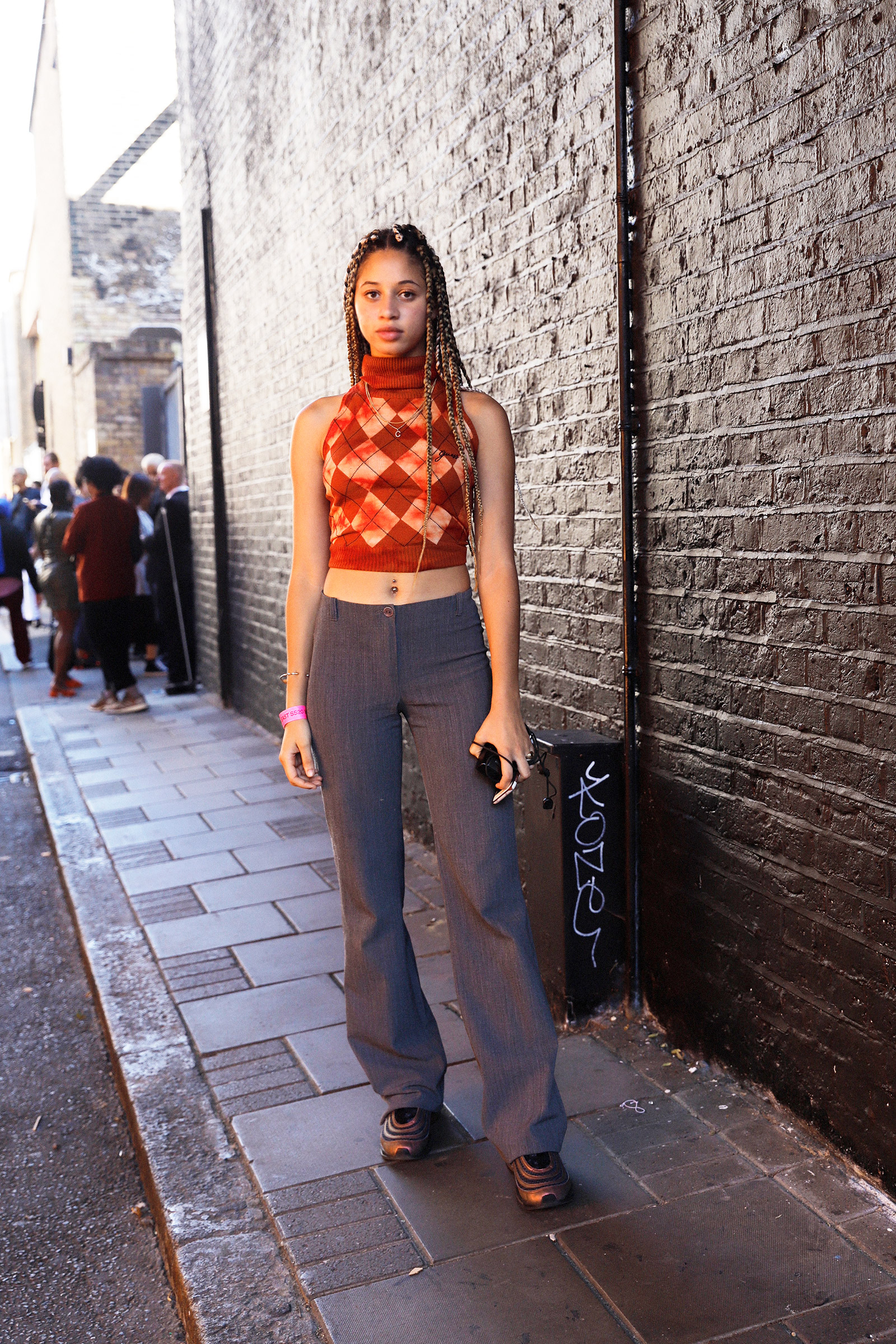 CHARLIE BENJAMIN - LONDON | FreshSnaps | Droptokyo