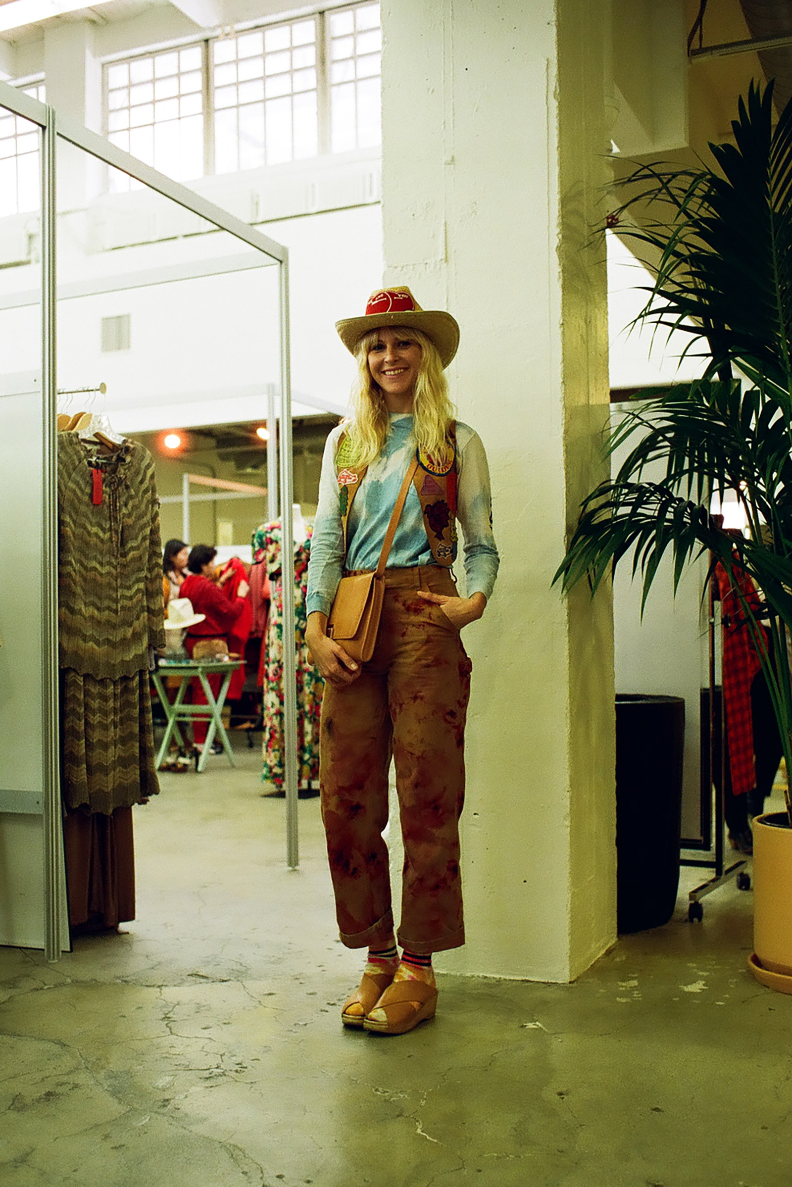 AMY LEVERTON - LOS ANGELES | FreshSnaps | Droptokyo