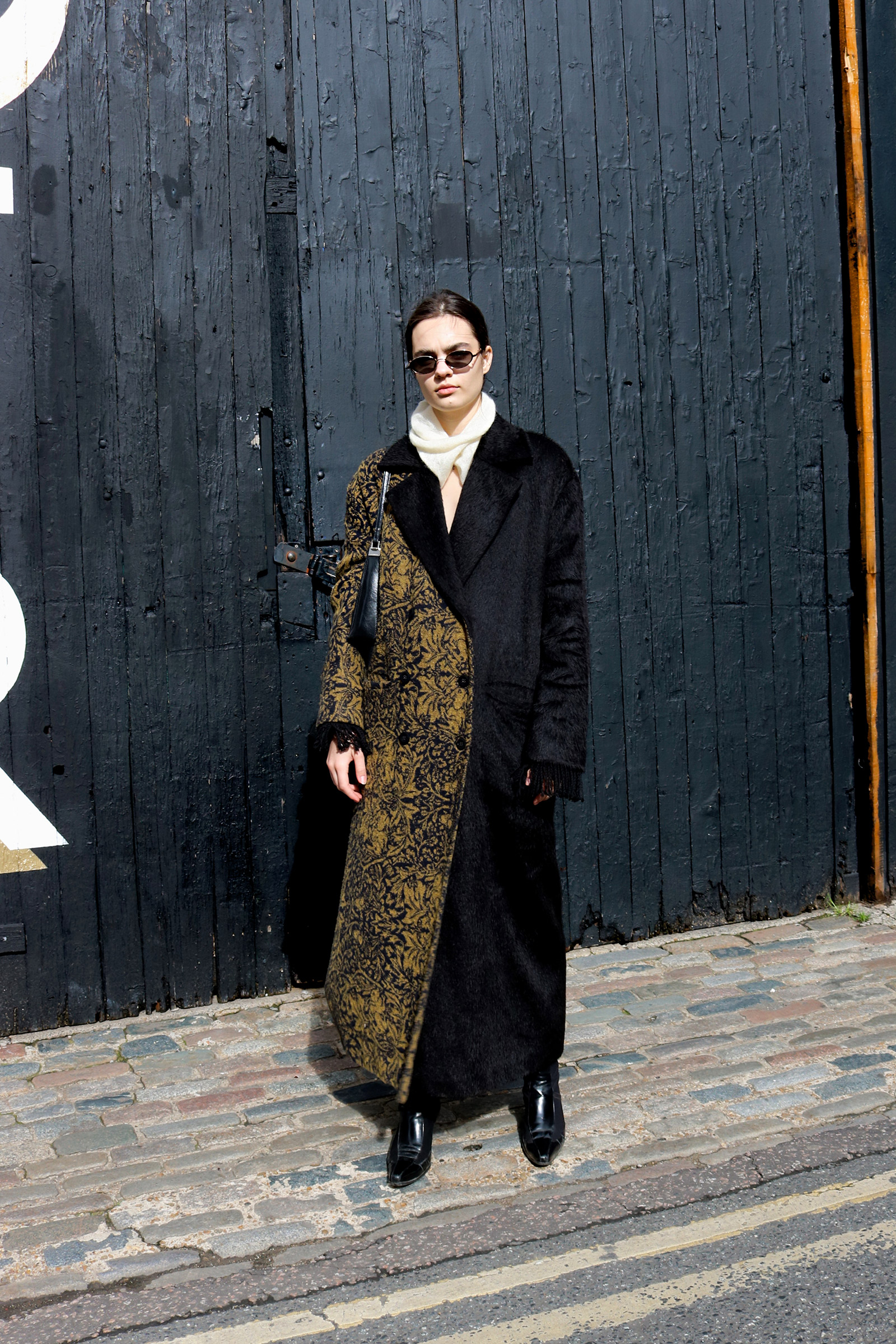 ALISA DANISH - LONDON | FreshSnaps | Droptokyo