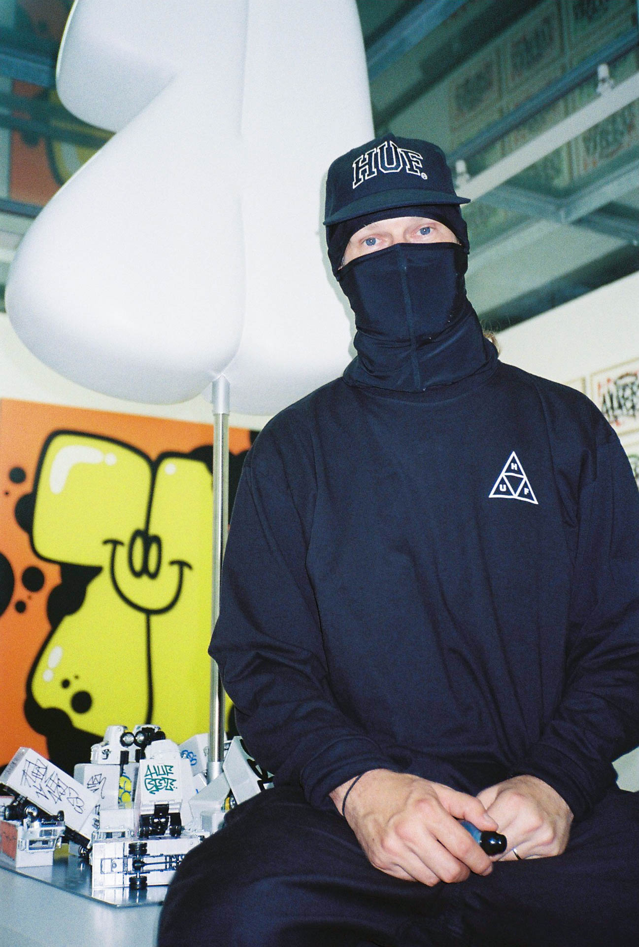 グラフィティアーティストの REMIO を東京でスナップ | FreshSnaps | Droptokyo