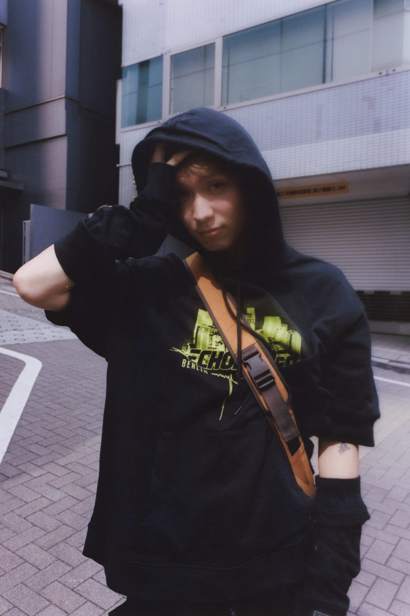 ショップスタッフの Daiki を東京でスナップ | FreshSnaps | Droptokyo